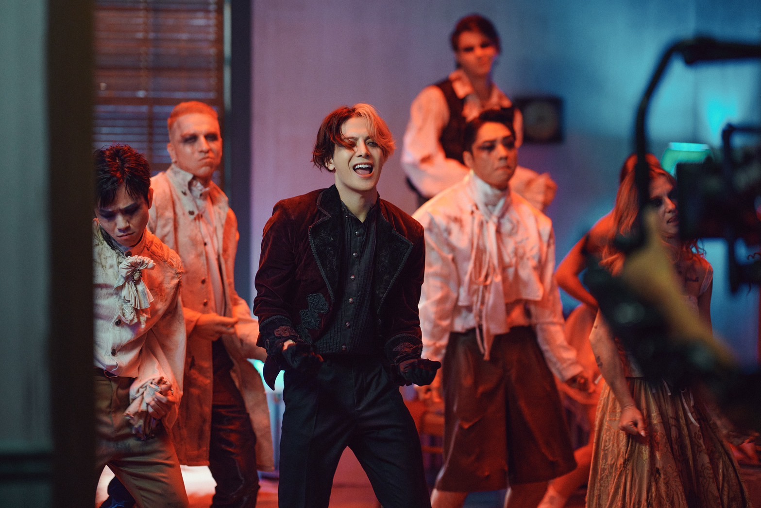 Jackson Wang รับจบทุกงาน! โชว์สกิล แต่งเพลง กำกับเองผ่าน เพลง "henny ...