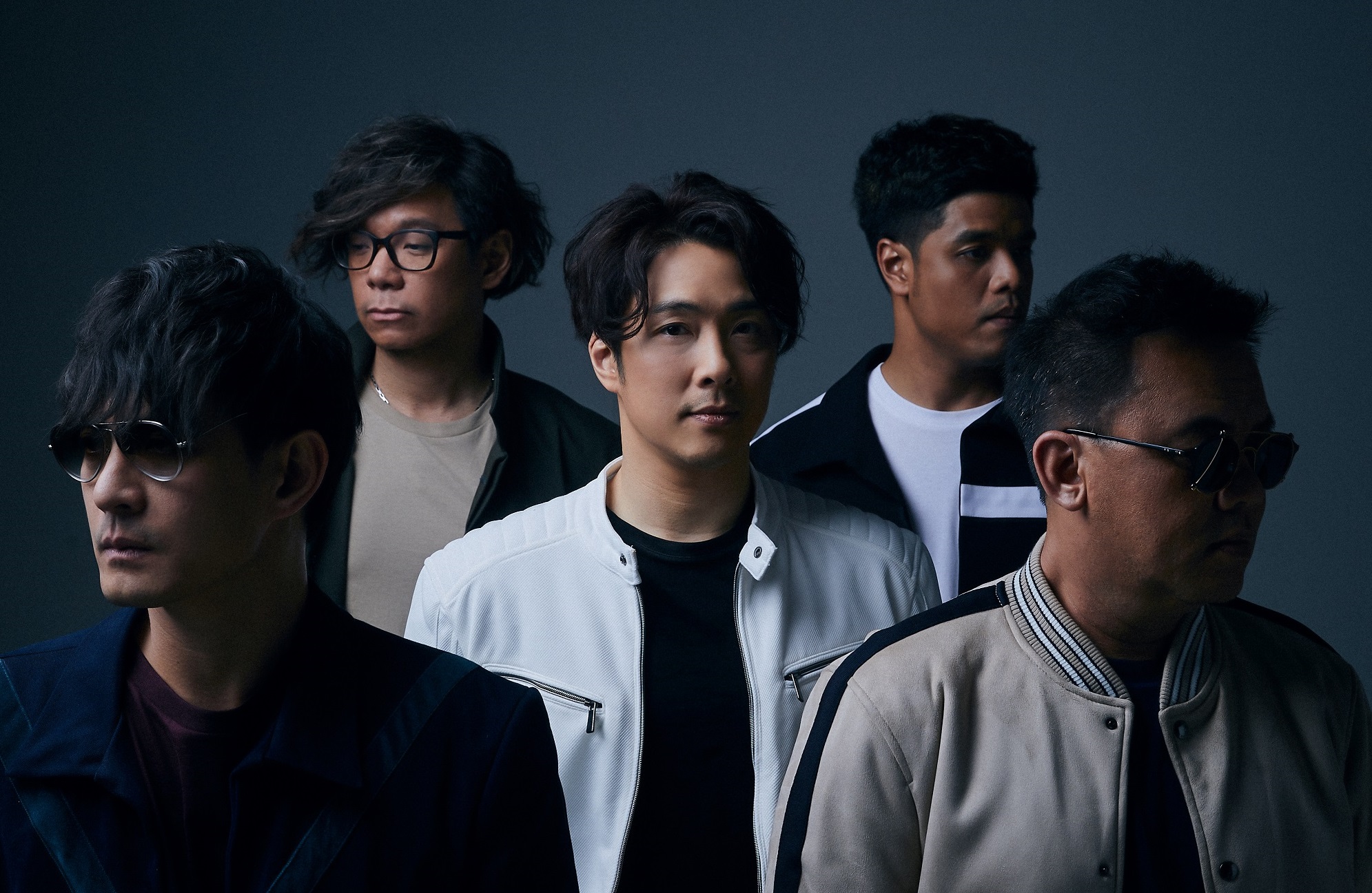 "เข้าข้างตัวเอง(อีกแล้ว)" ซิงเกิลใหม่กับเพลงเศร้าที่เป็นเอกลักษณ์ของวง ...