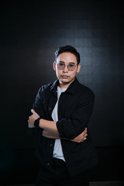 สงเคราะห์ ศิลปินหน้าใหม่ผู้หลงใหลในดนตรีร็อกกลิ่นอายยุค 2000’s | Mellow Pop