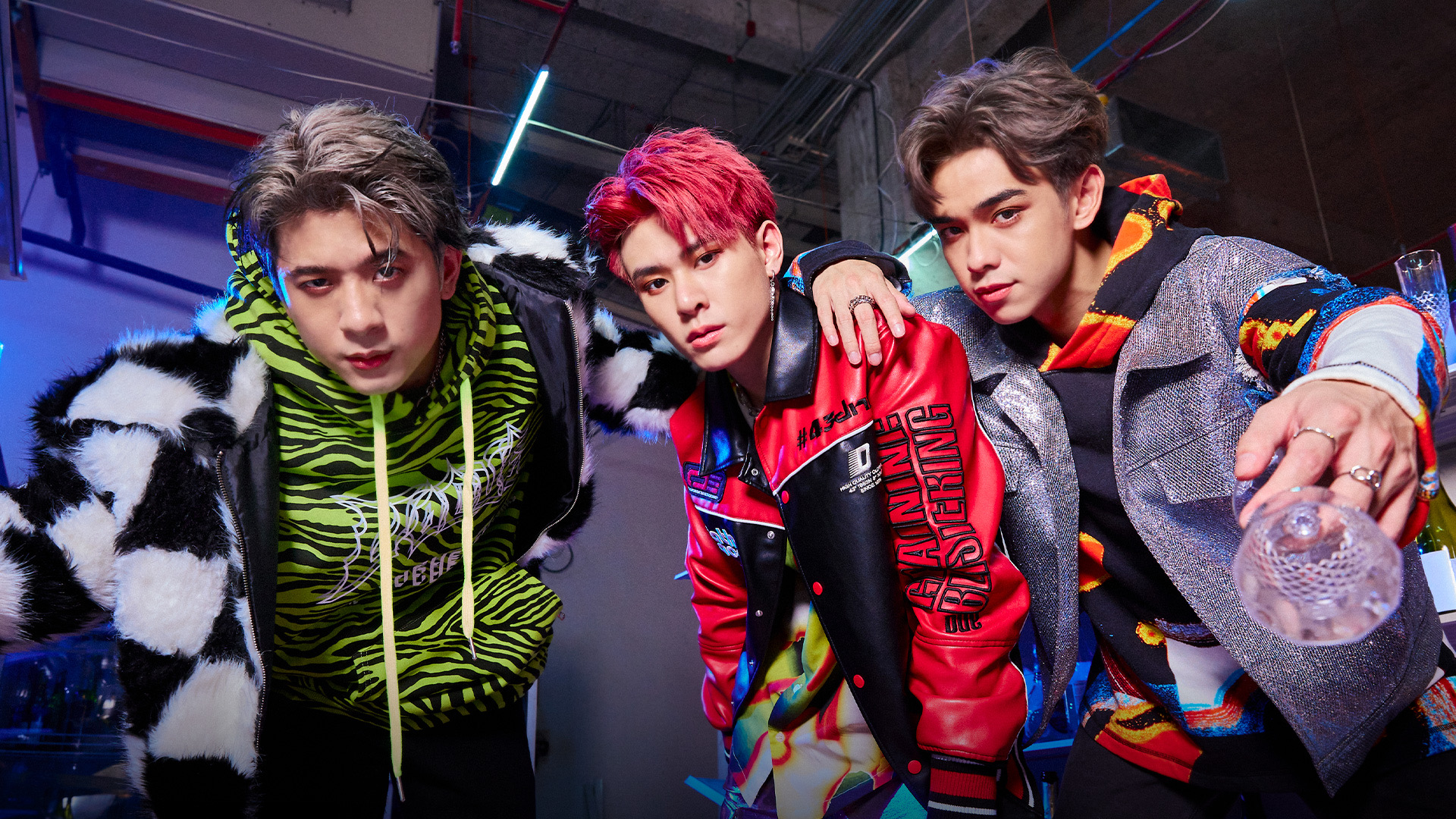 ปรบมือดังๆ ให้ TRINITY เพลง Champagne Poppin ติดเพลย์ลิส New Music ...