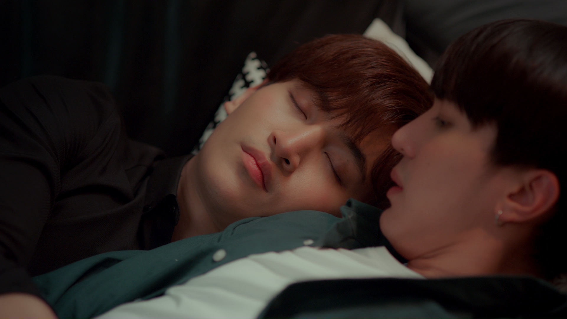 มัมหมี เตรียมหวีดได้เลย กอดแรกของ “โอห์ม – ไกด์”ในซีรีส์ “Bake Me Please พิชิตใจนายสายหวาน” EP.2 ...