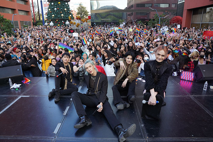 แฟนเม็กซิโกแน่น! มินิคอนเสิร์ต “4MIX” ส่ง T-POP เฉิดฉายระดับโลก ในฐานะ ...